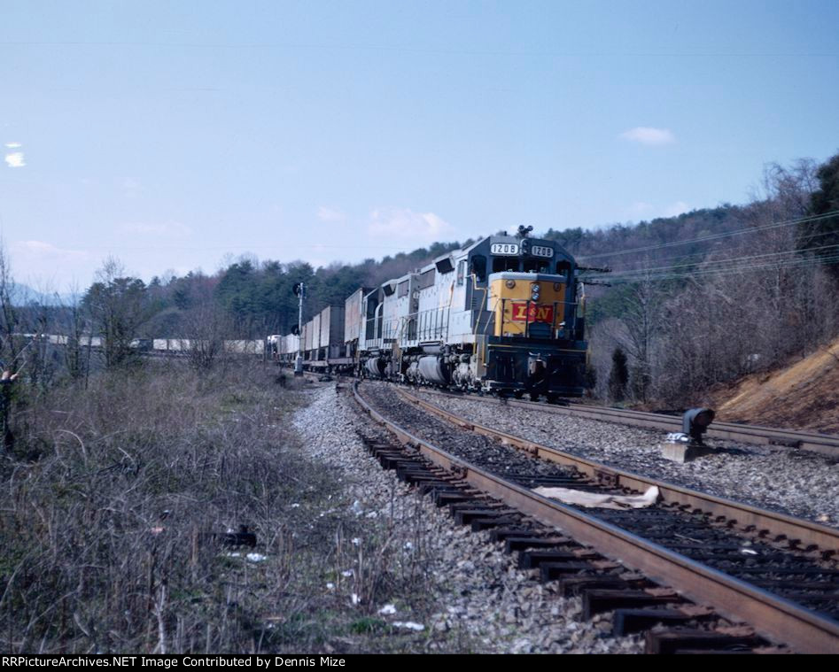 LN 1208 and 1207 on SB No. 829